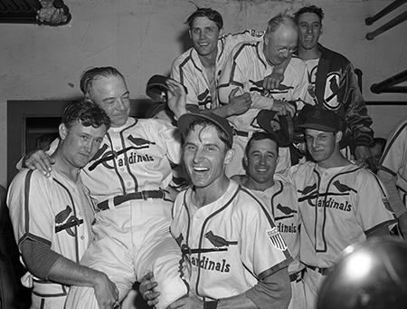 An Amazing Stat from the Hall-of-Fame Career of the Great Stan Musial ...