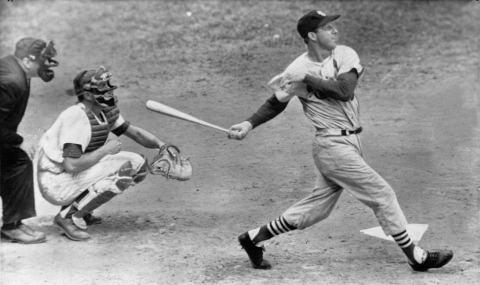 An Amazing Stat from the Hall-of-Fame Career of the Great Stan Musial ...