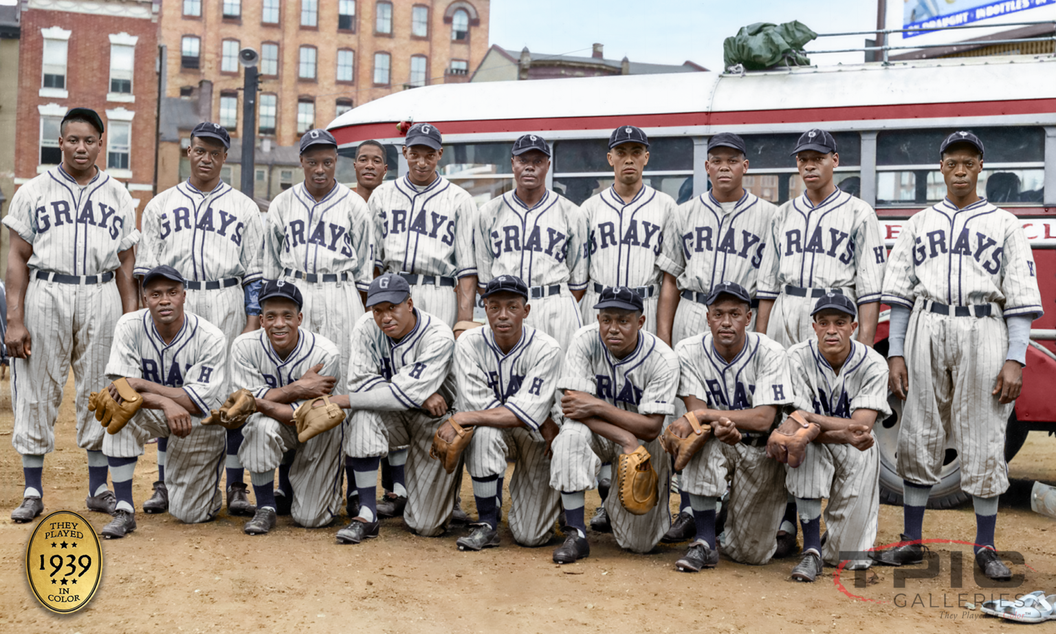 Check Out this Beautiful Restoration of the Homestead Grays Team Photo ...